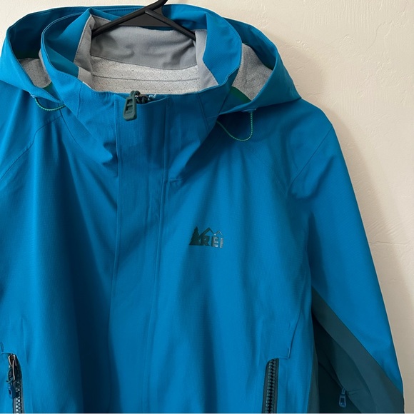 REI | Jackets & Coats | Rei Elements E Hooded Rain Jacket | Poshmark